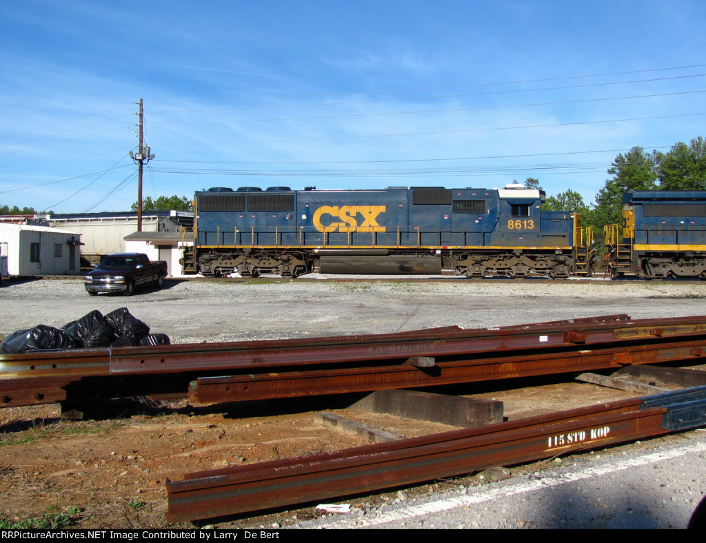 CSX 8613 Pretty big power to be used as a switcher